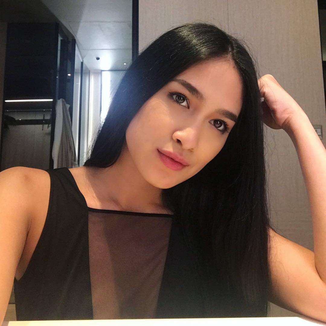 Shwe Eain Si | Myanmar Model Girl