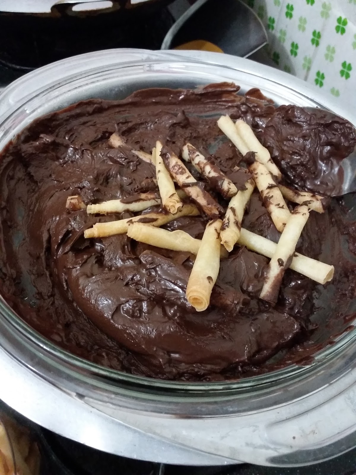 Syazwani Mazlan: Resepi Popia bersalut Coklat dan Nestum