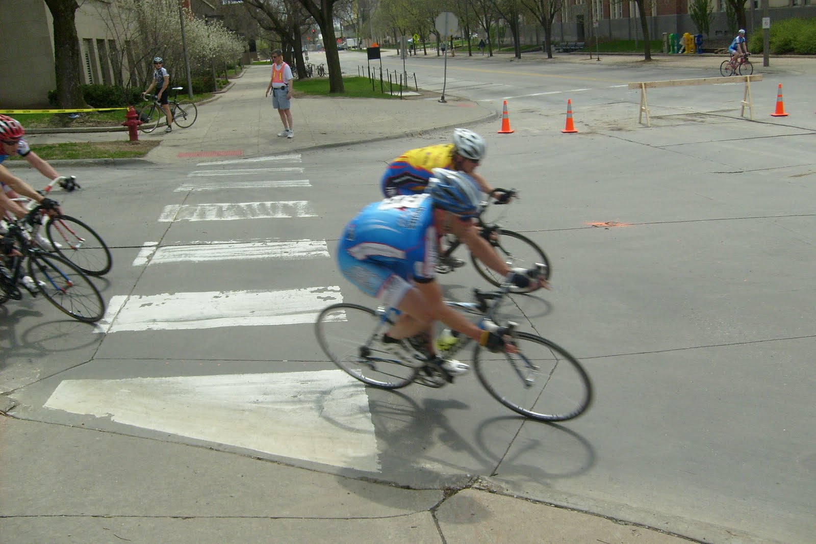 bike blog or die: Cornering Lessons: How to Turn, Fast