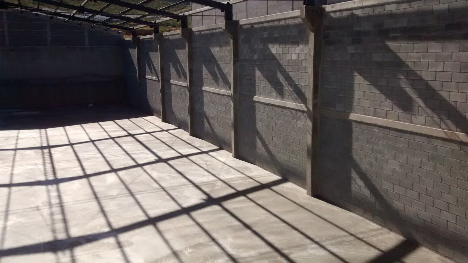 PISOS EN BODEGA ESCOBEDO