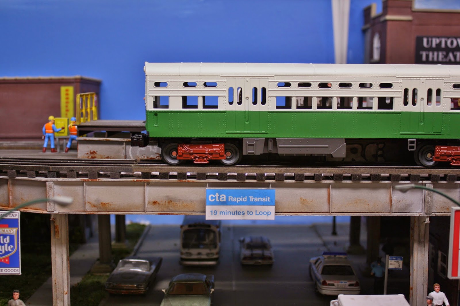 CTA O Scale L Layout: First coat of paint on the 6200's is done