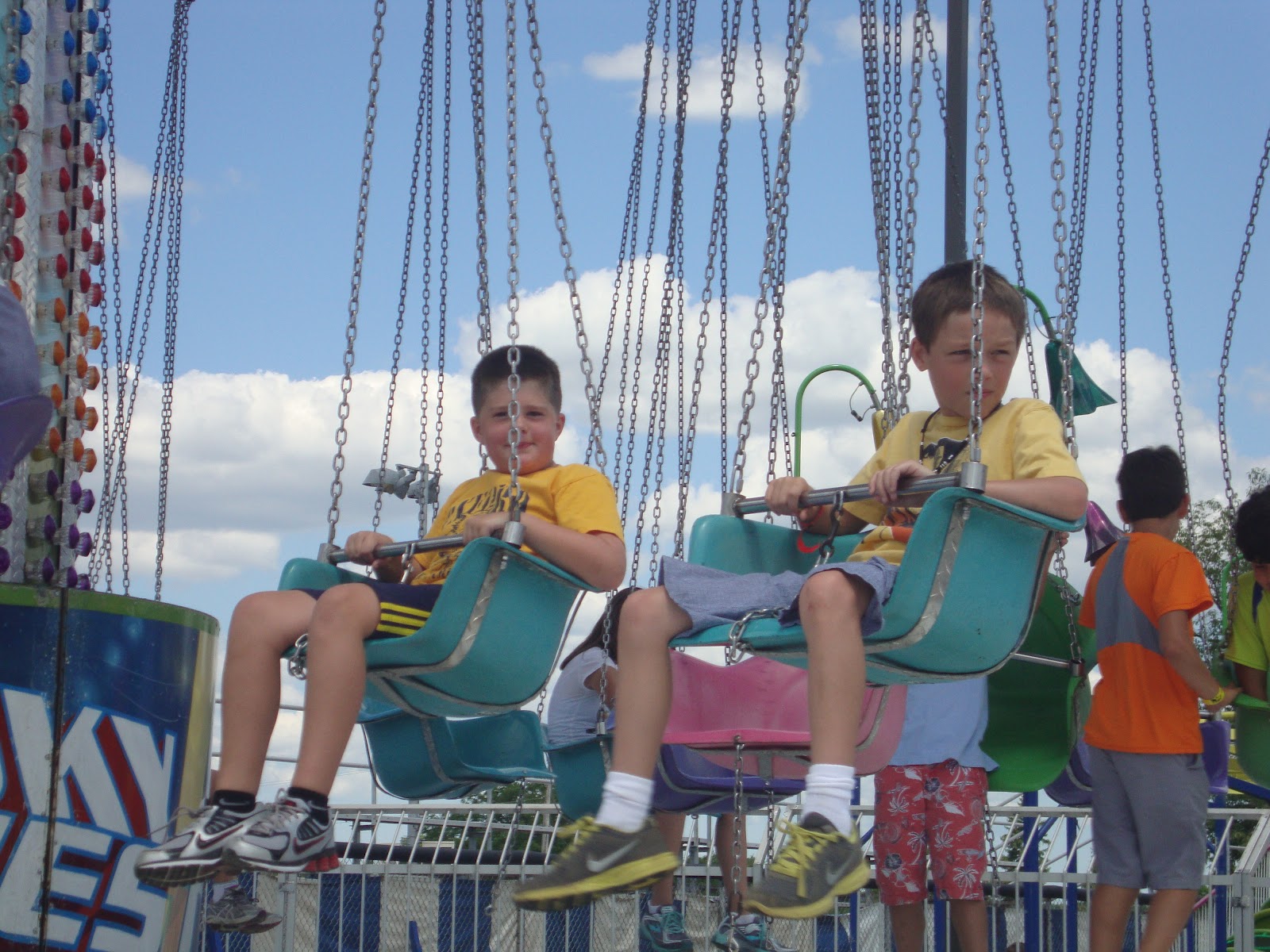 Robbie's Paw Prints: 4-H Fair day again!