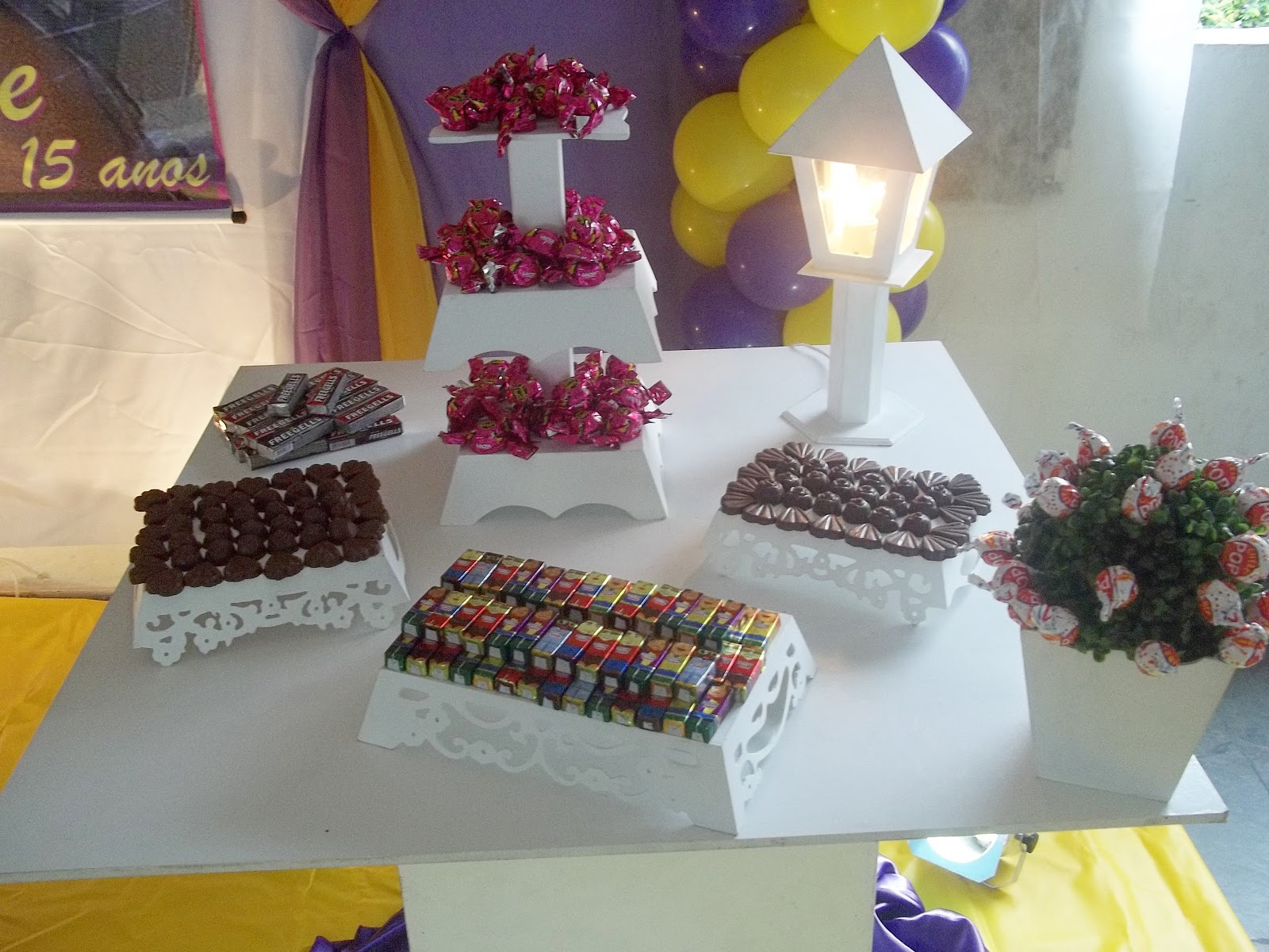 FESTA PROVENÇAL 15 ANOS ROXO E AMARELO ~ Chocolate Garota