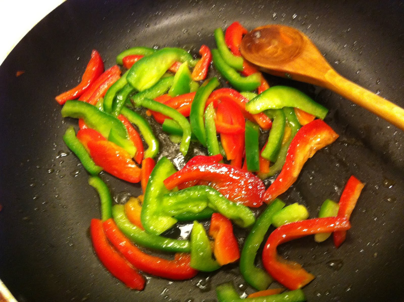 Travelholic Mama: Korean food: how to make Job Chae (Korean style stir ...