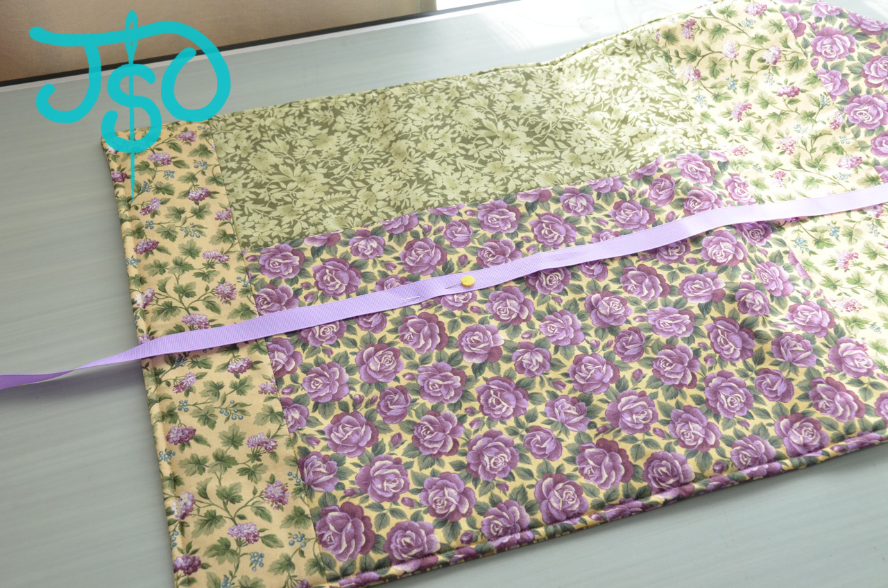 JustSewOlivia: Tutorial: Scrappy Roll-Up Changing Pad