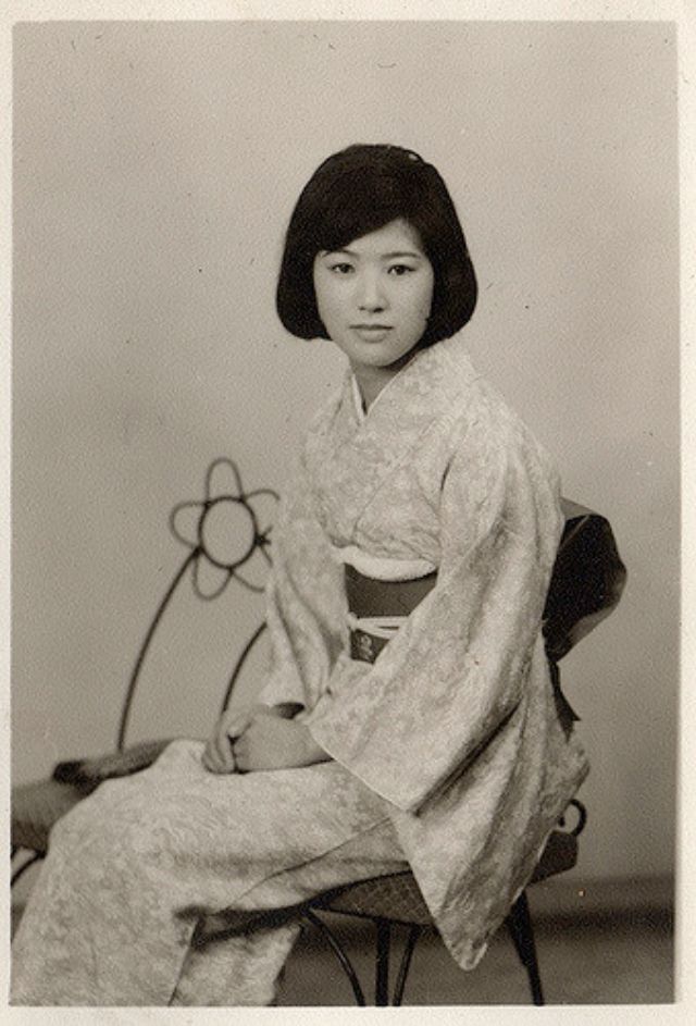 34 Vintage Snapshots of Beautiful Japanese Girls From Between the 1930s ...