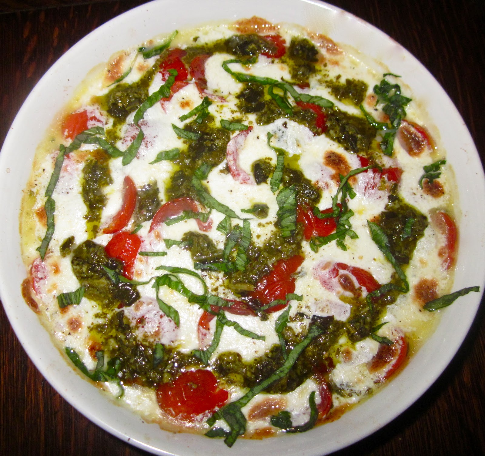 Haute + Heirloom: Hot Caprese Dip with Roasted Cherry Tomatoes & Pesto ...