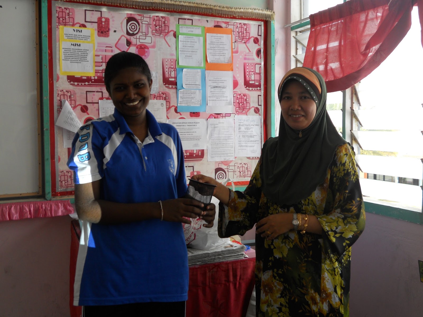 Kelab Seni Dan Alam Sekitar SMKDOB (PENGGUNA): AKTIVITI KELAB PENGGUNA 2012