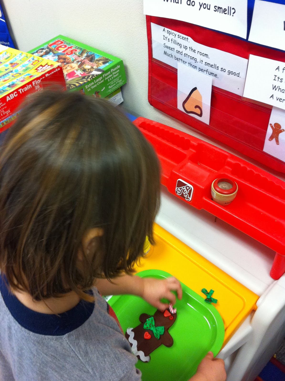 Gingerbread -Science Center - The Five Senses | Ms.Vonda's Pre-K at All ...