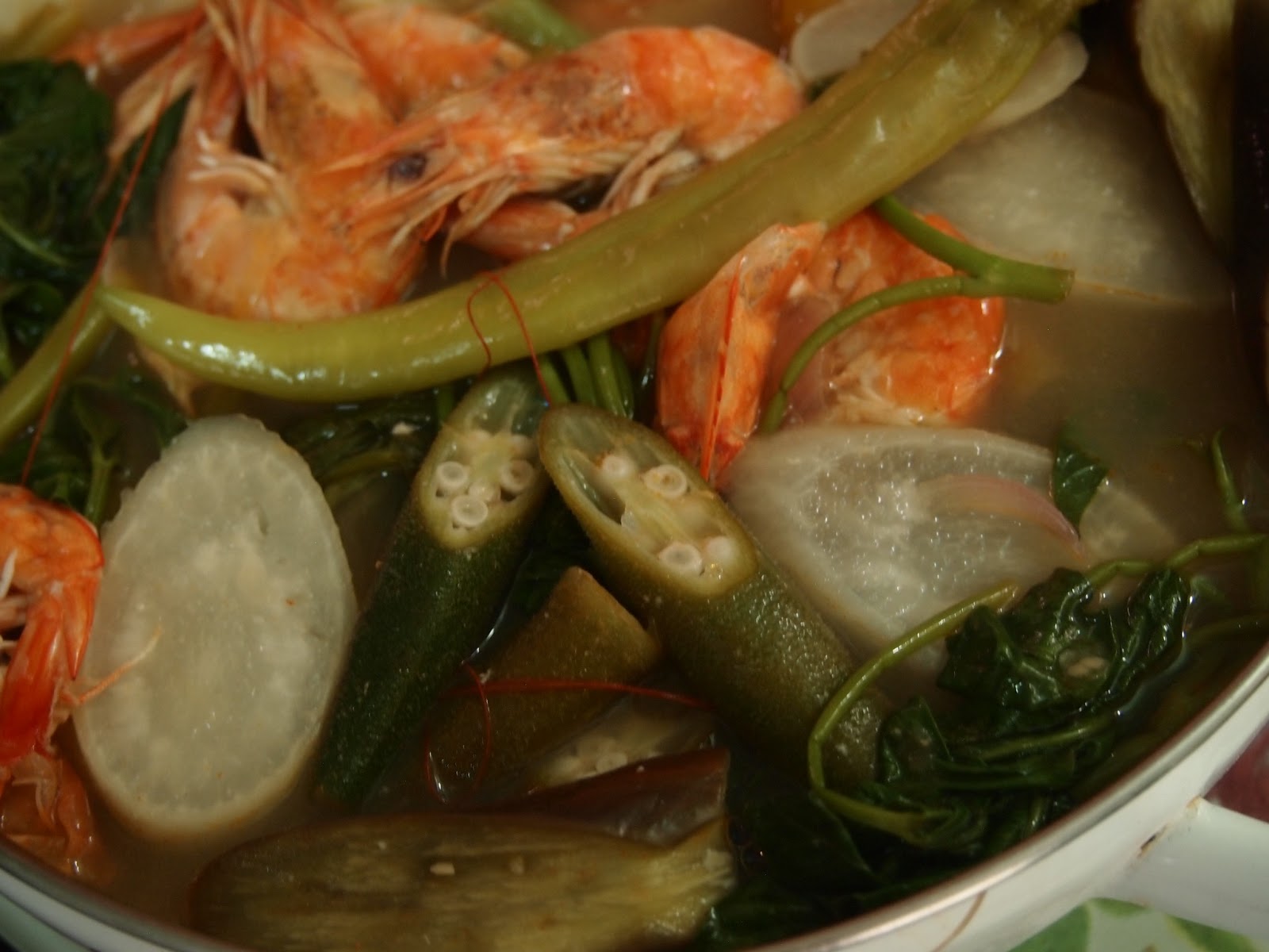 Tagalog Kitchen: "SINIGANG" na Hipon sa Miso with fresh Sampalok