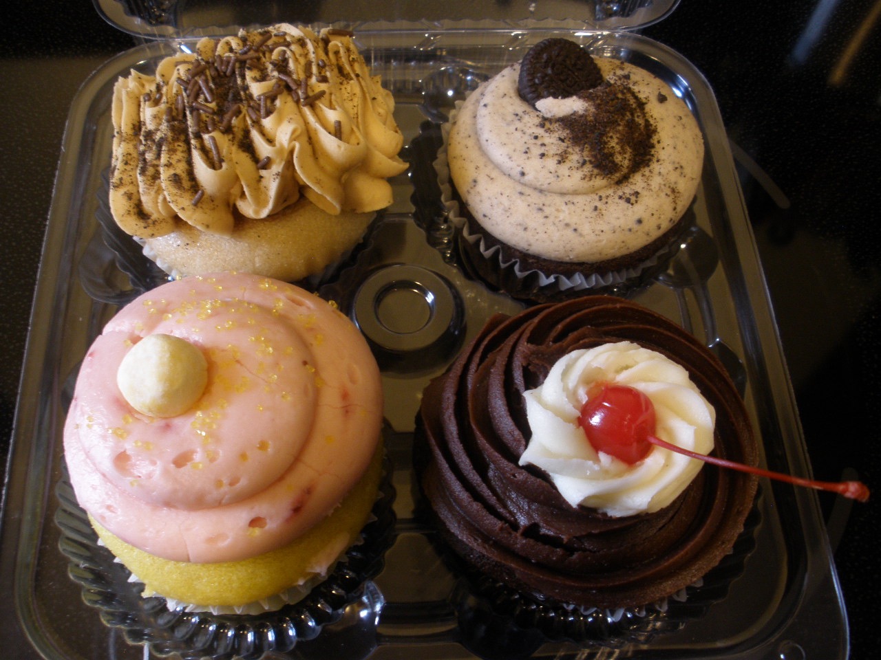 the half cut cook: Dainty Desserts for Dainty People