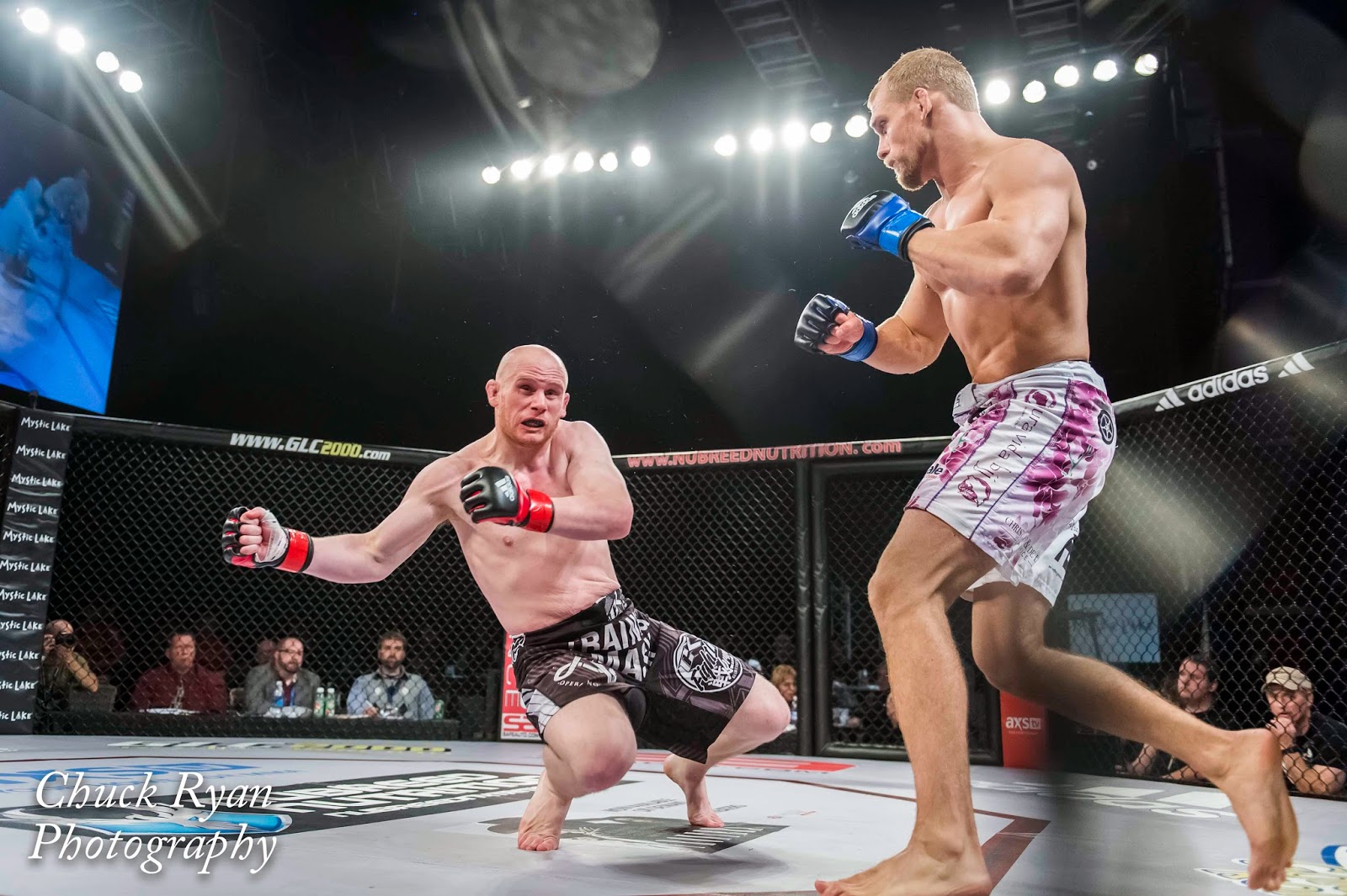 CIIcanoe...: RFA 19 MMA Event on AXS TV at the Mystic Lake Casino Hotel ...