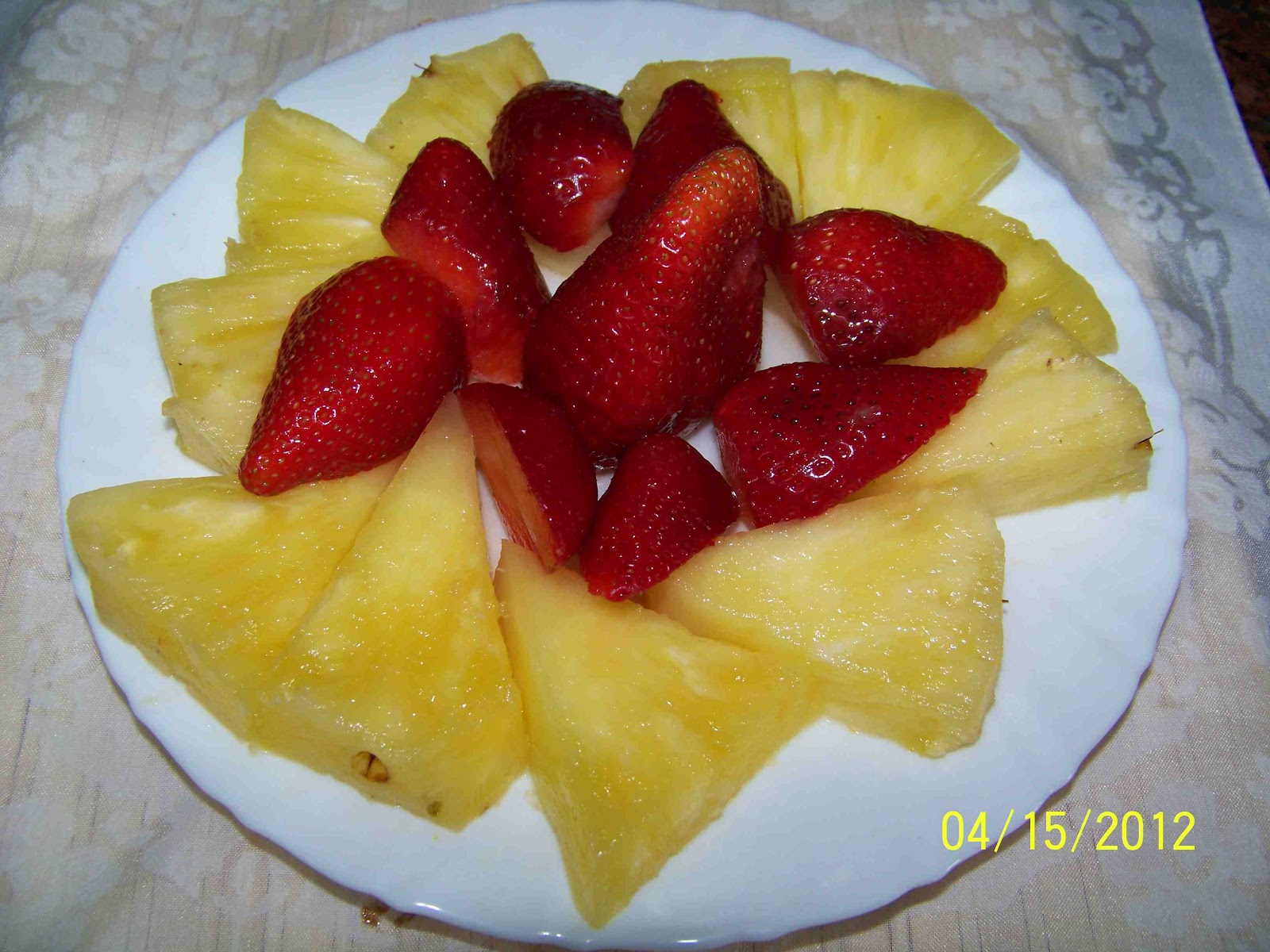 Culinaria y otras cosas: Piña con fresa