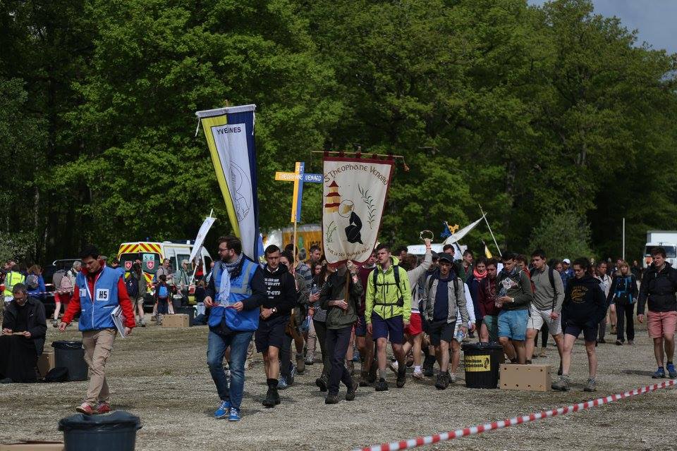 New Liturgical Movement: Pentecost Mass on the Chartres Pilgrimage
