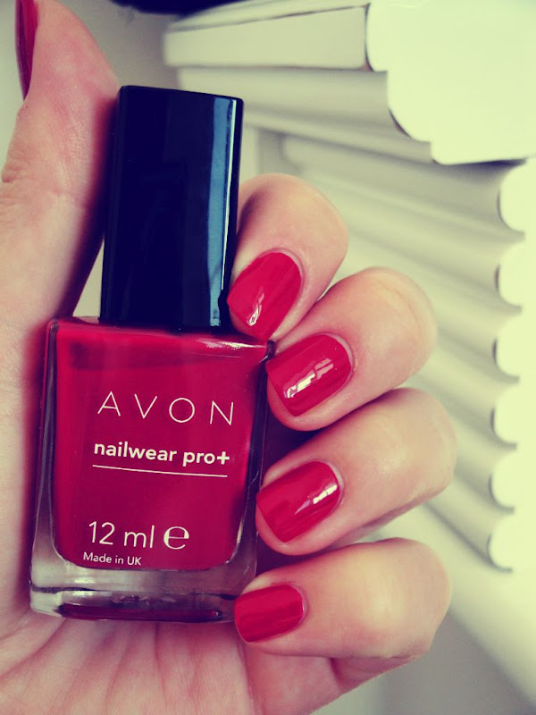 INFASHIONLOVE.COM: Avon Red Reveal...