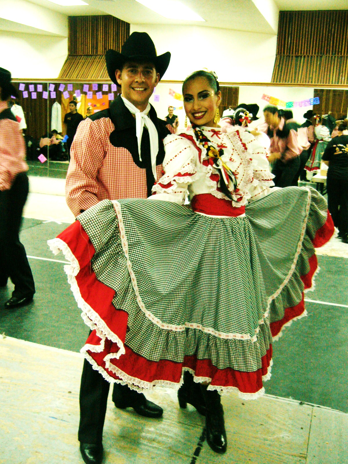 Vestuario de polka - Imagui