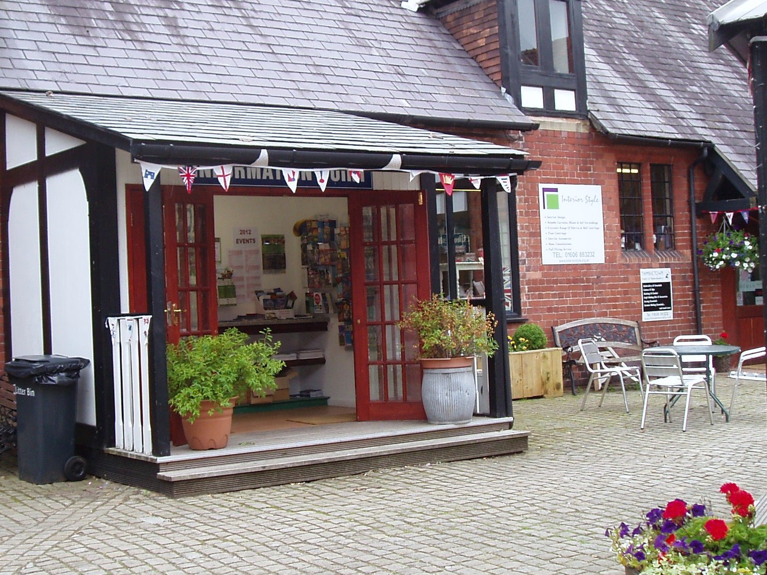 Swift Flyer: Check out our TIP at Blakemere Craft Centre