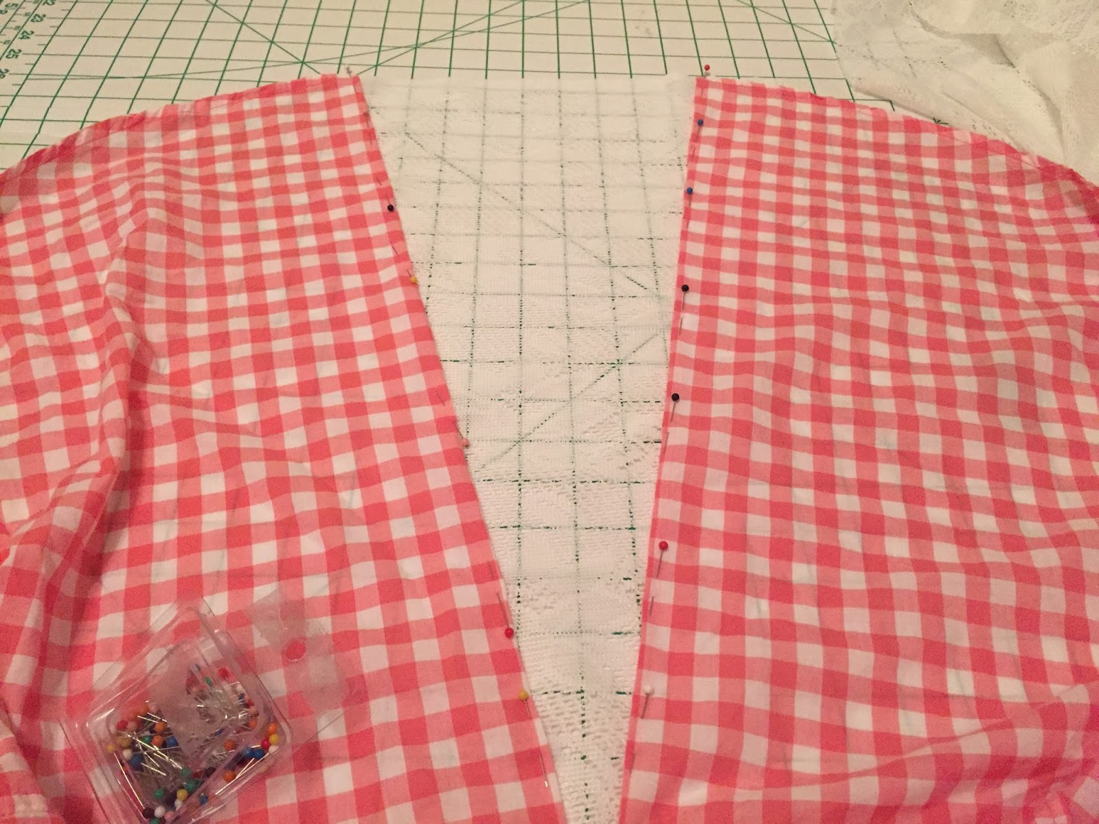 Busy Geemaw: Inserts to Enlarge Shirts