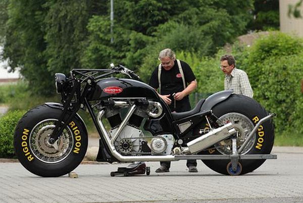 Modifikasi Motor Ban Super Besar | Wallpaper Modifikasi Motor