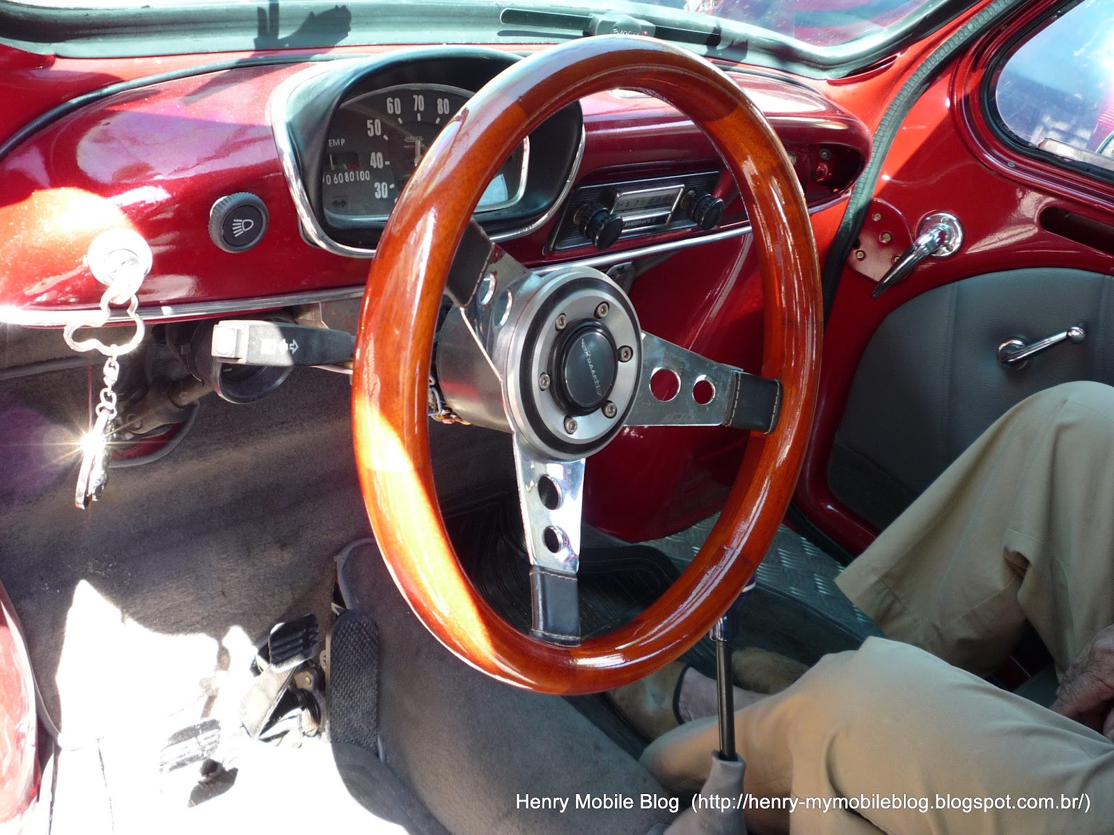 Henry Mobile Blog: Renault 4cv - "Rabo Quente", 1953 - Hot Rod