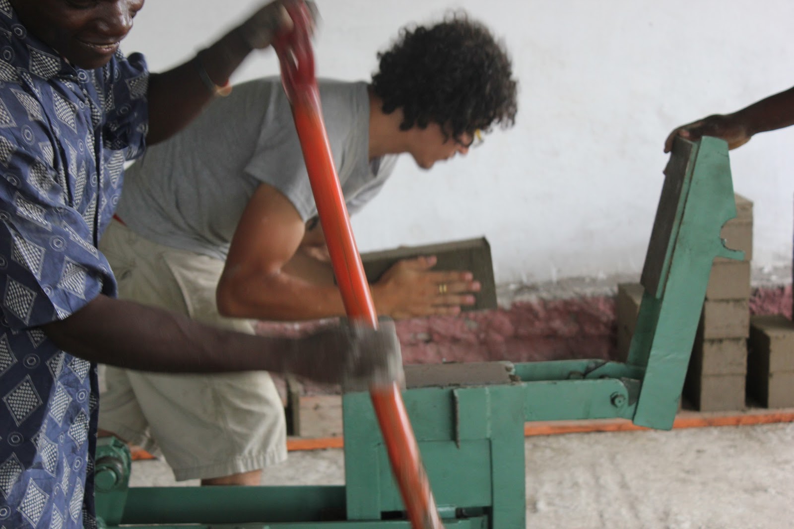 Catenary Vaulting on Mfangano Island, Kenya: Block Press, test blocks ...