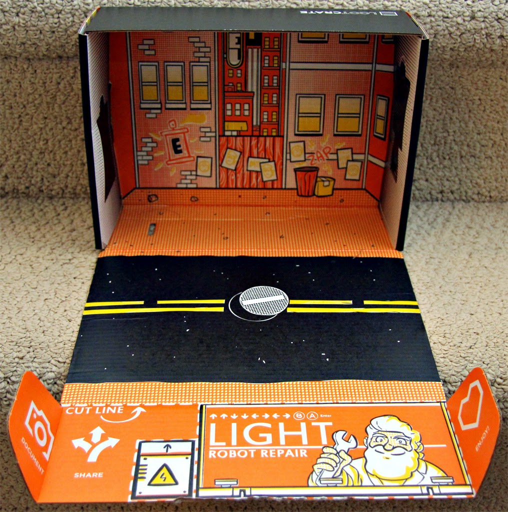 In Box with Mike & Jess: Loot Crate - November, 2014 - Battle