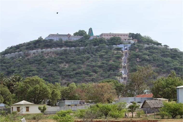 Hill Temples: Subramanya swamy Temple - Sivan Malai