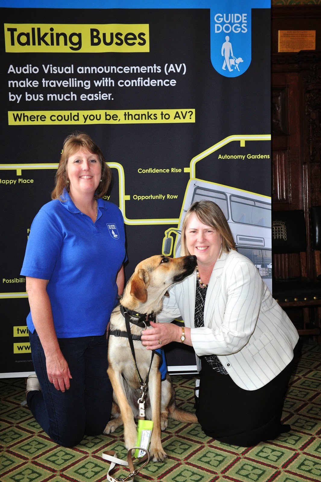 Fiona Bruce MP Press Releases Archive: Guide Dogs' Talking Buses Campaign