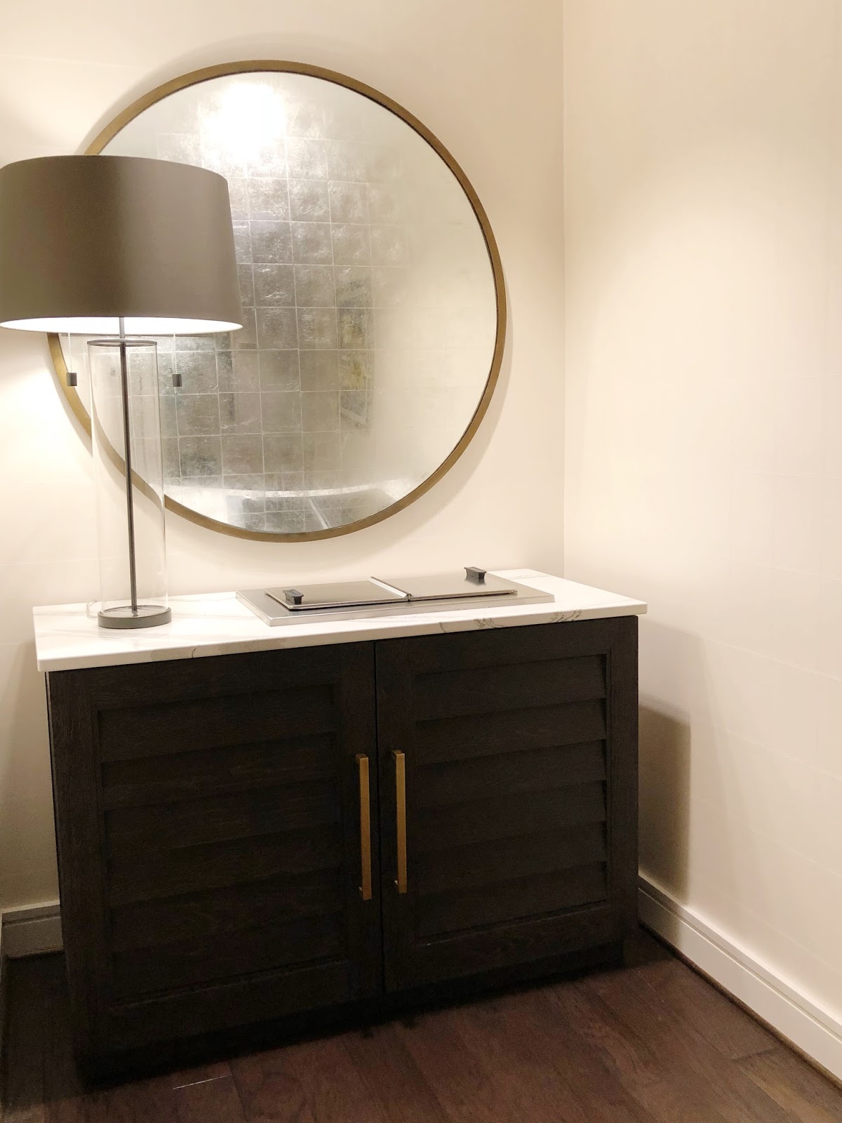 the pink clutch ...: The Inn At Patrick Square