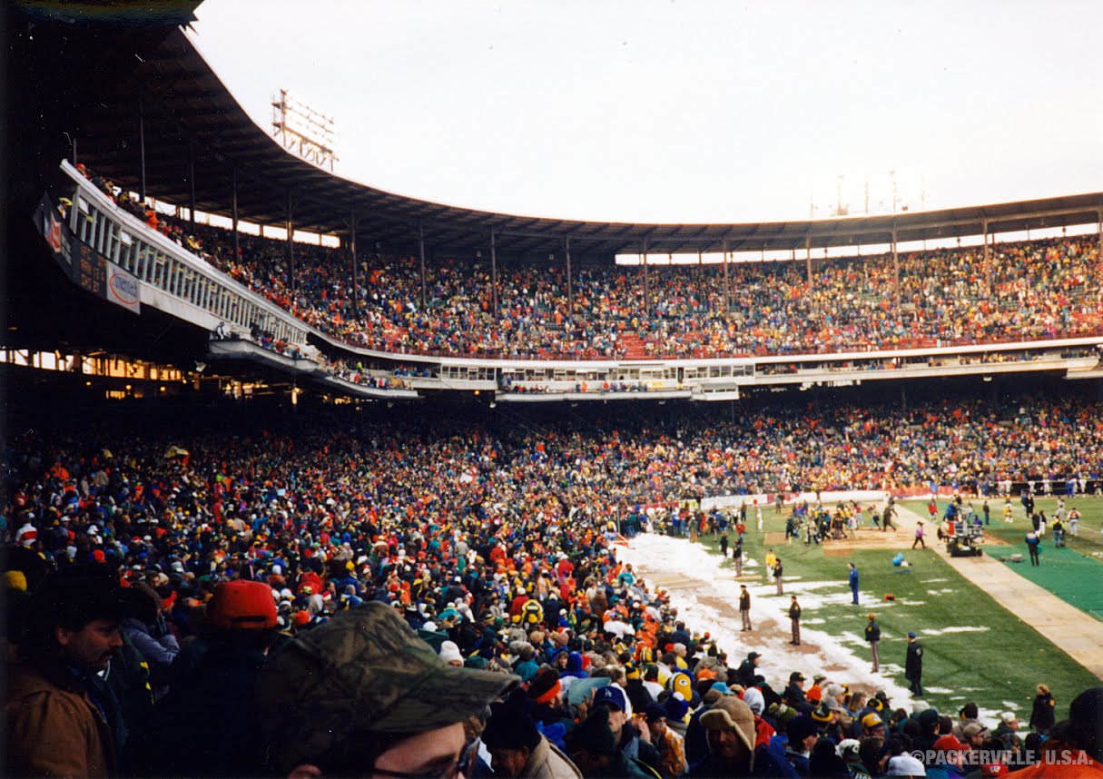 PACKERVILLE, U.S.A.: Lookin’ Back at County Stadium