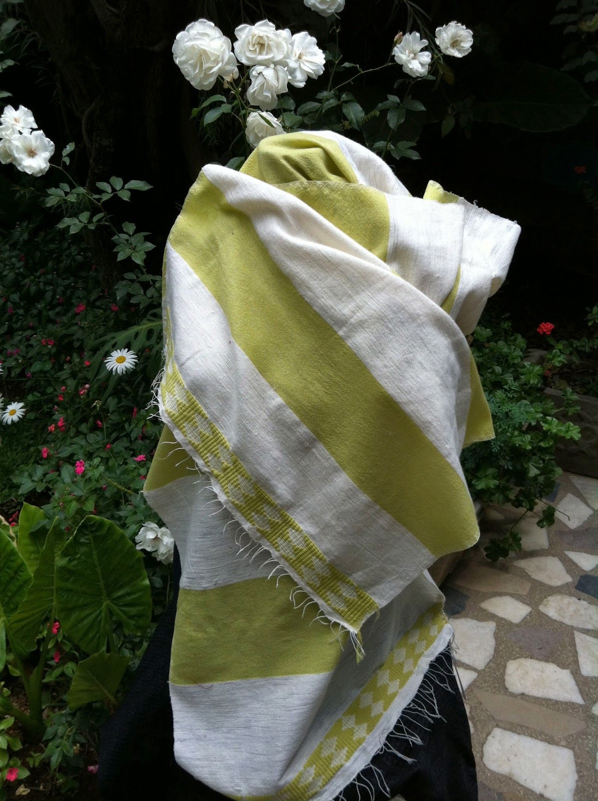 Women4WomensWear: Ethiopian cotton shawls - what a feeling
