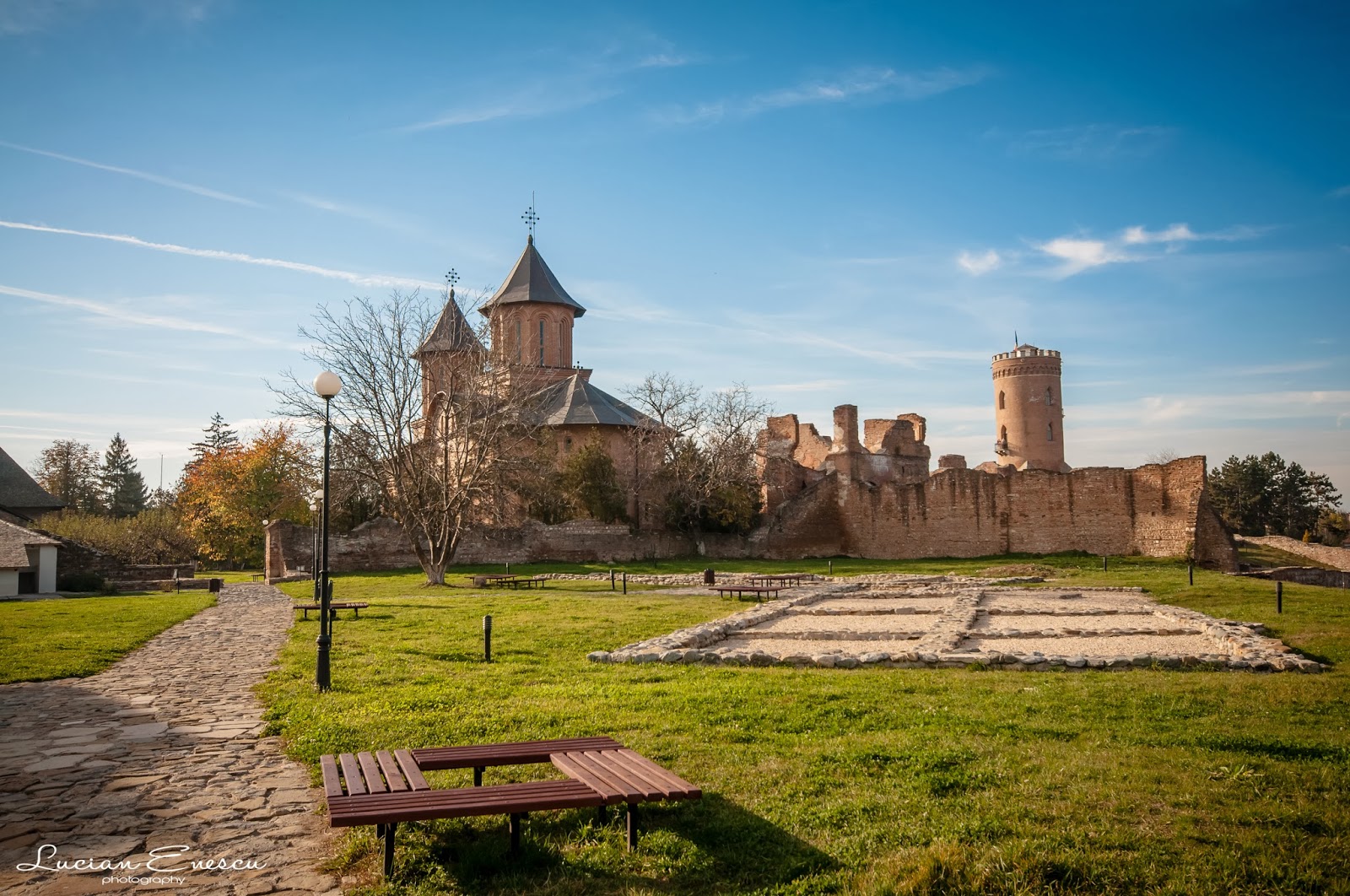 Cetatea de Scaun din Targoviste in 12 instantanee | Luci's