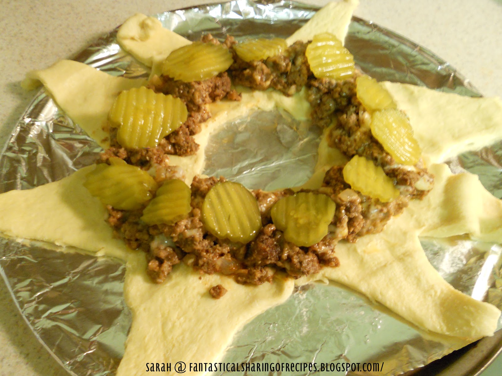 Fantastical Sharing of Recipes: Cheeseburger Ring