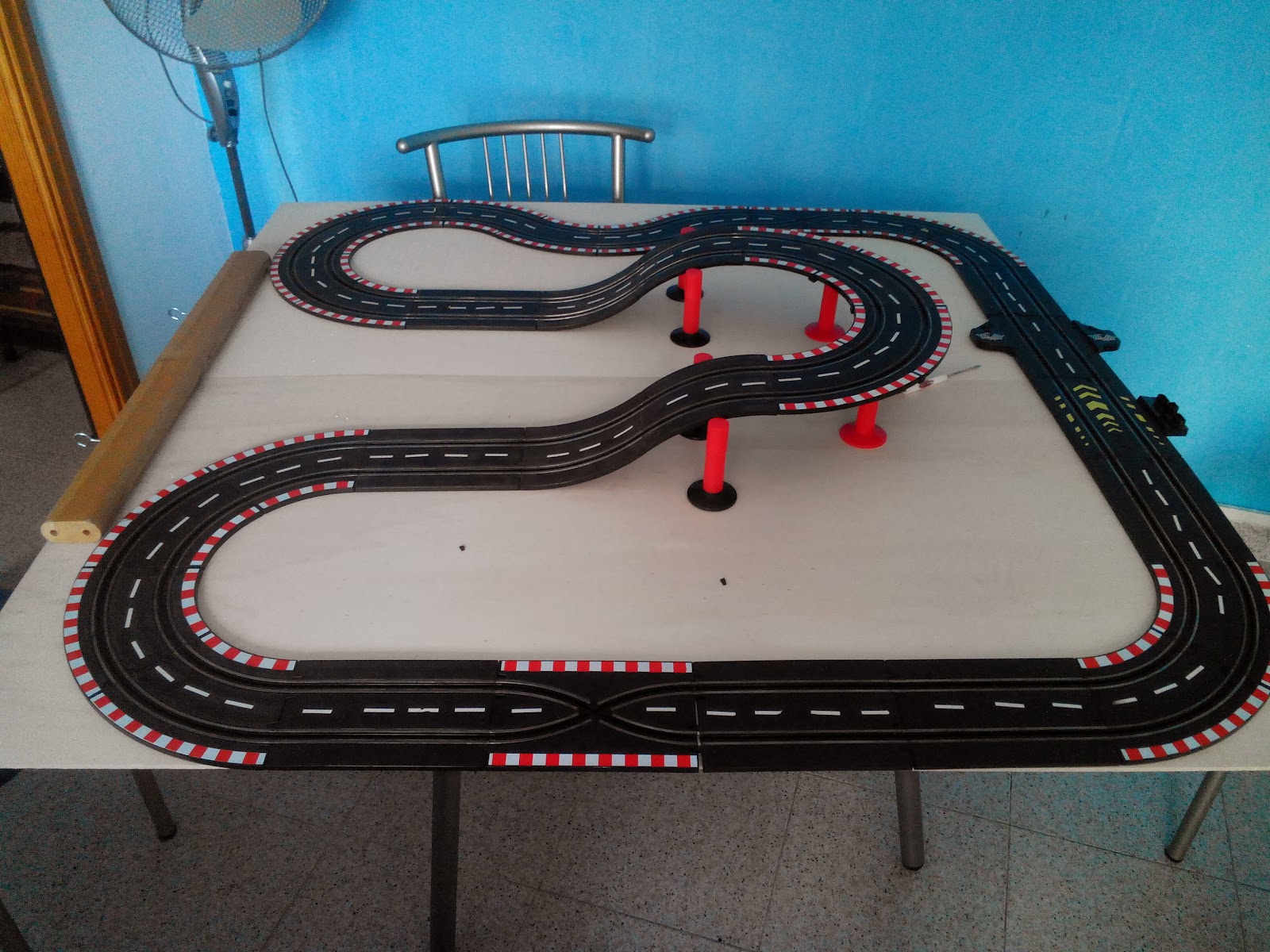 En alas de la mentira: La pista de carreras (foto-reportaje)