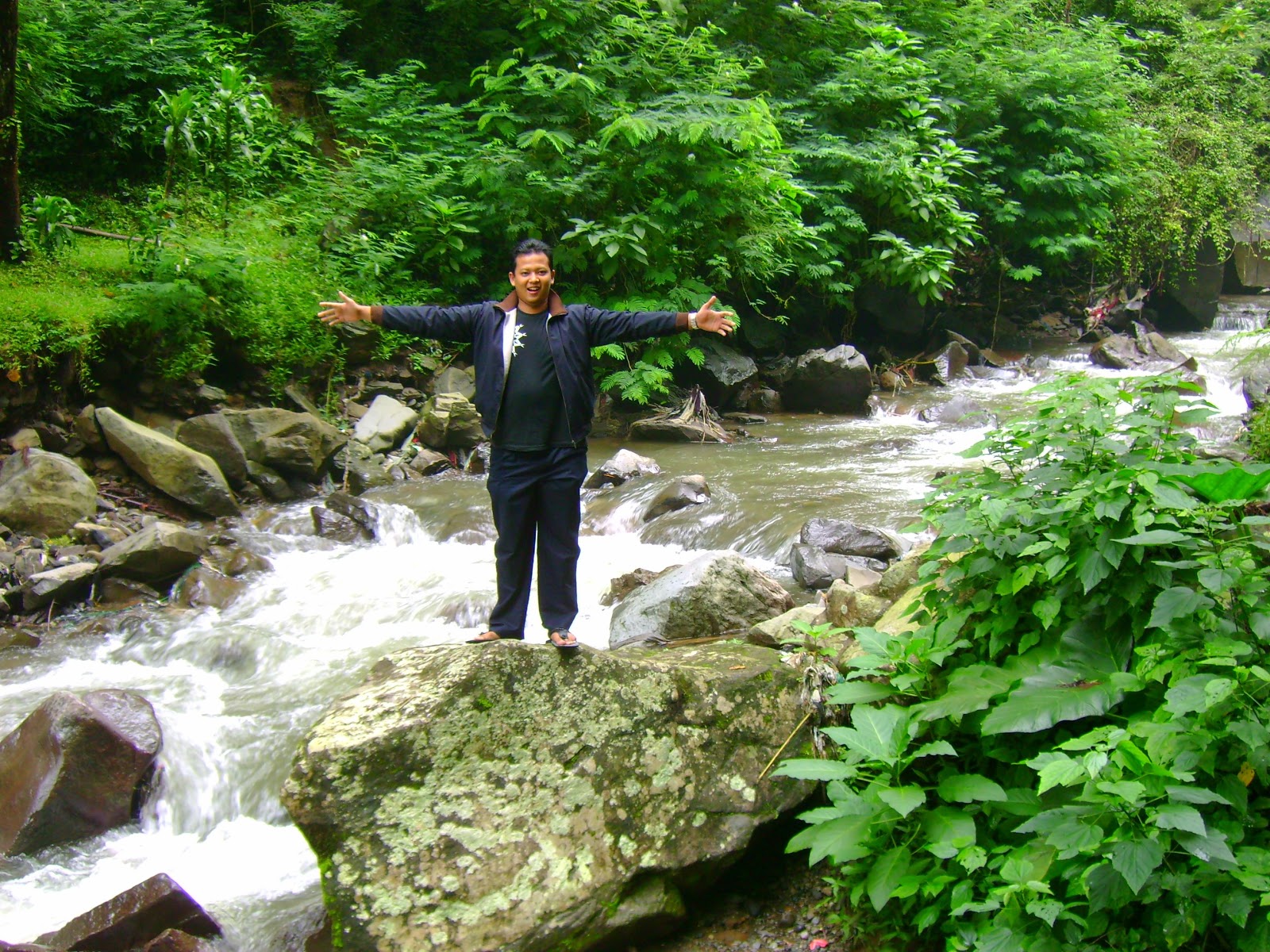 Grojogan Sewu Waterfalls, Tawangmangu | It's a Benvie World