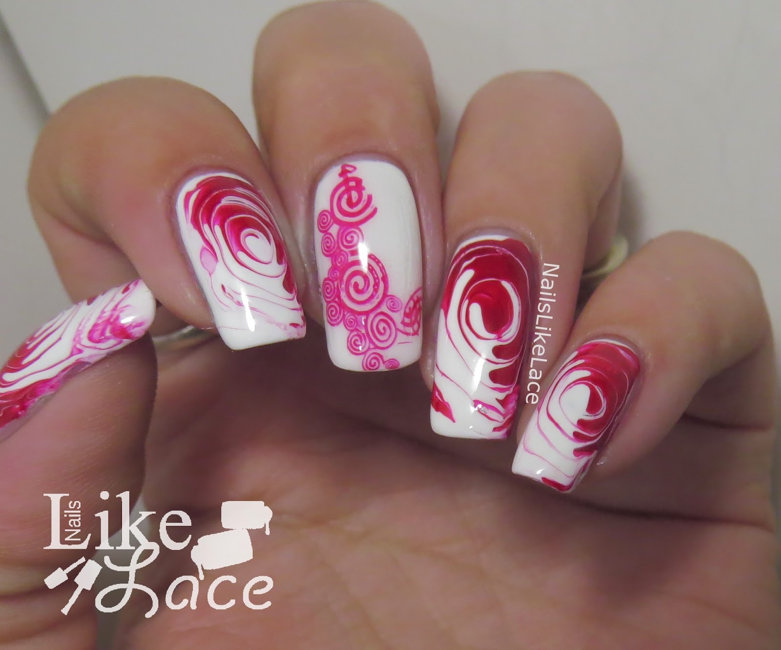 NailsLikeLace: Peppermint Swirl Nails