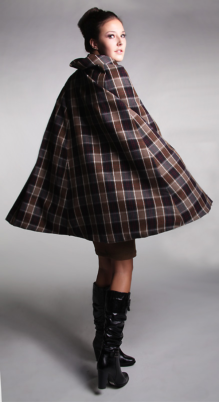 Andrew MacLaine : The Retro Traveler's Cloak