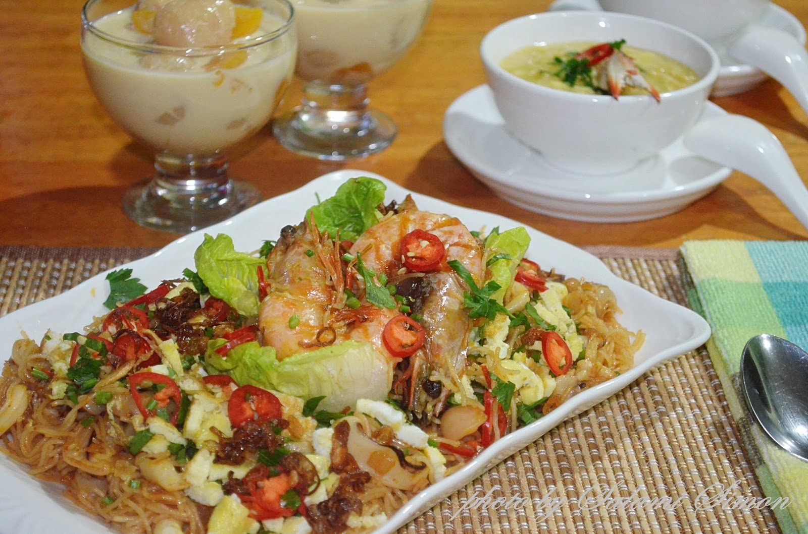 Juadah Berbuka Puasa : Mee Hoon Goreng Seafood, Sup Jagung Isi Ketam ...