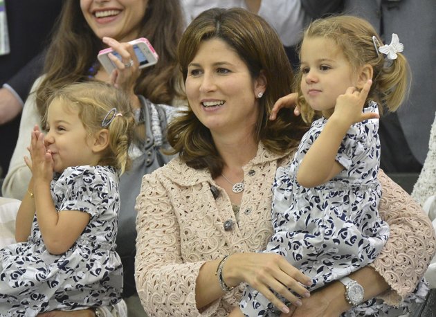 Roger Federer With His Mirka Vavrinec and Kids Latest Pictures-Images ...