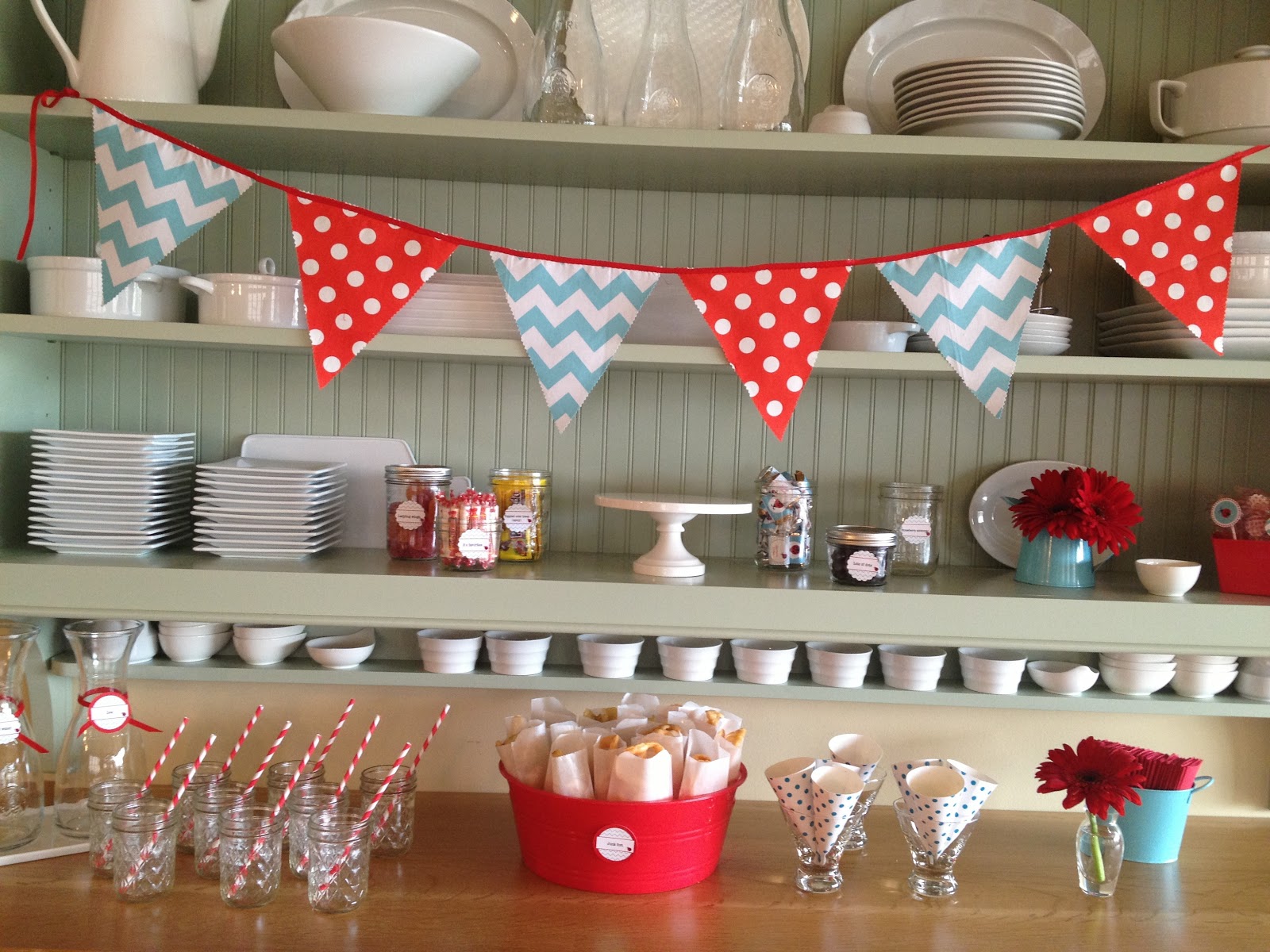 Bold and Fancy: Busy time of year...