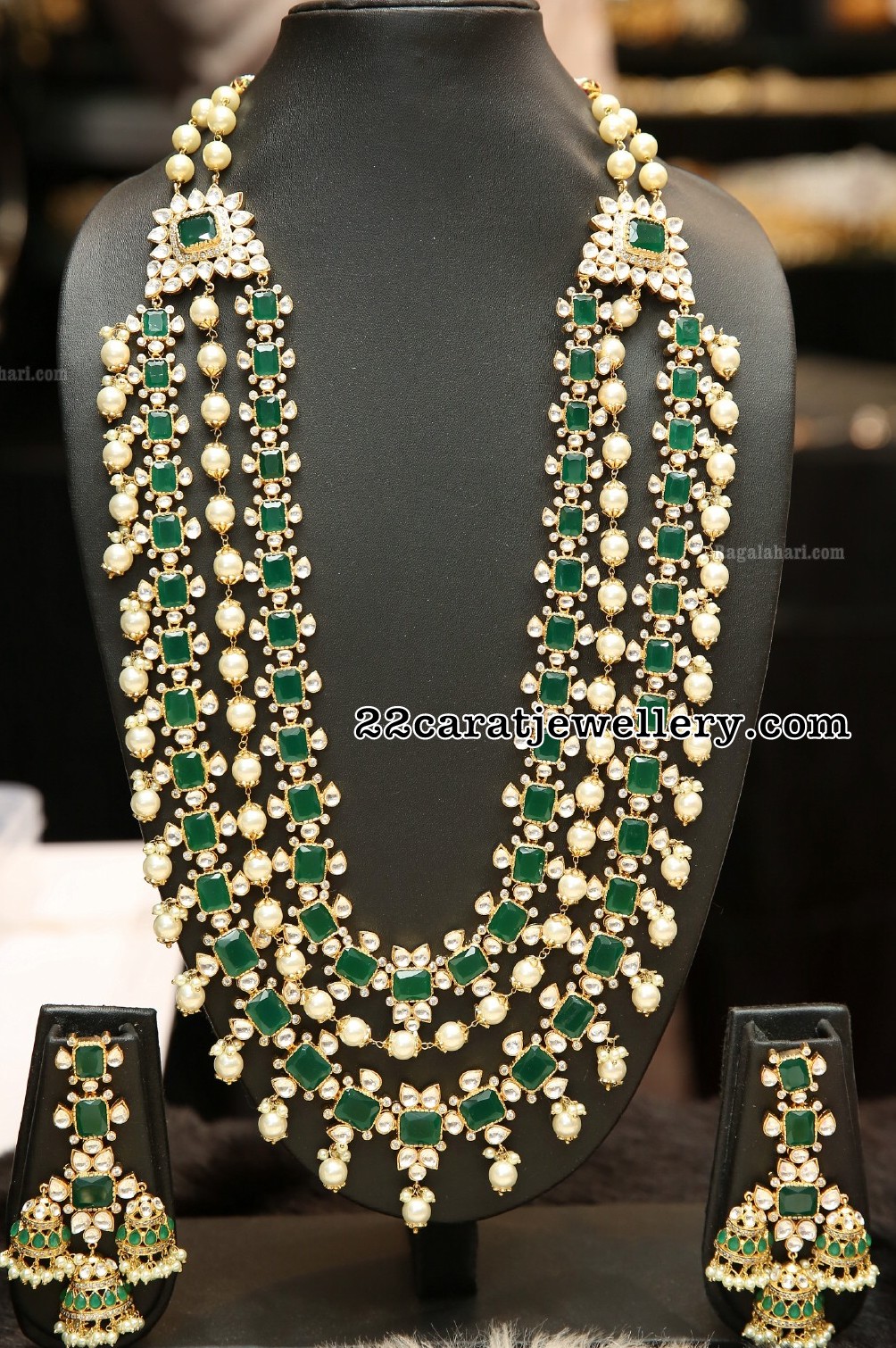Spinal Emerald Set Make to order in Silver - Jewellery Designs