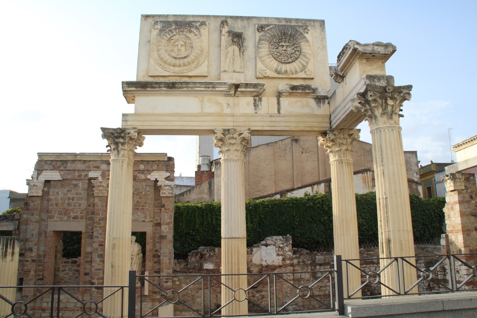 ANTROPOLOGÍA EN EL LABERINTO: Cultura Romana - Pórtico del Foro