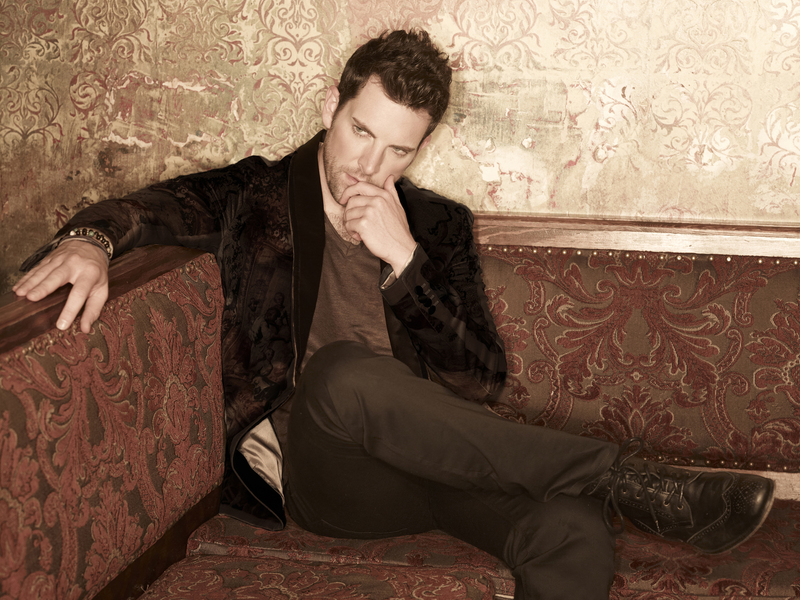 {Review} Chris Mann's Debut Album #Roads