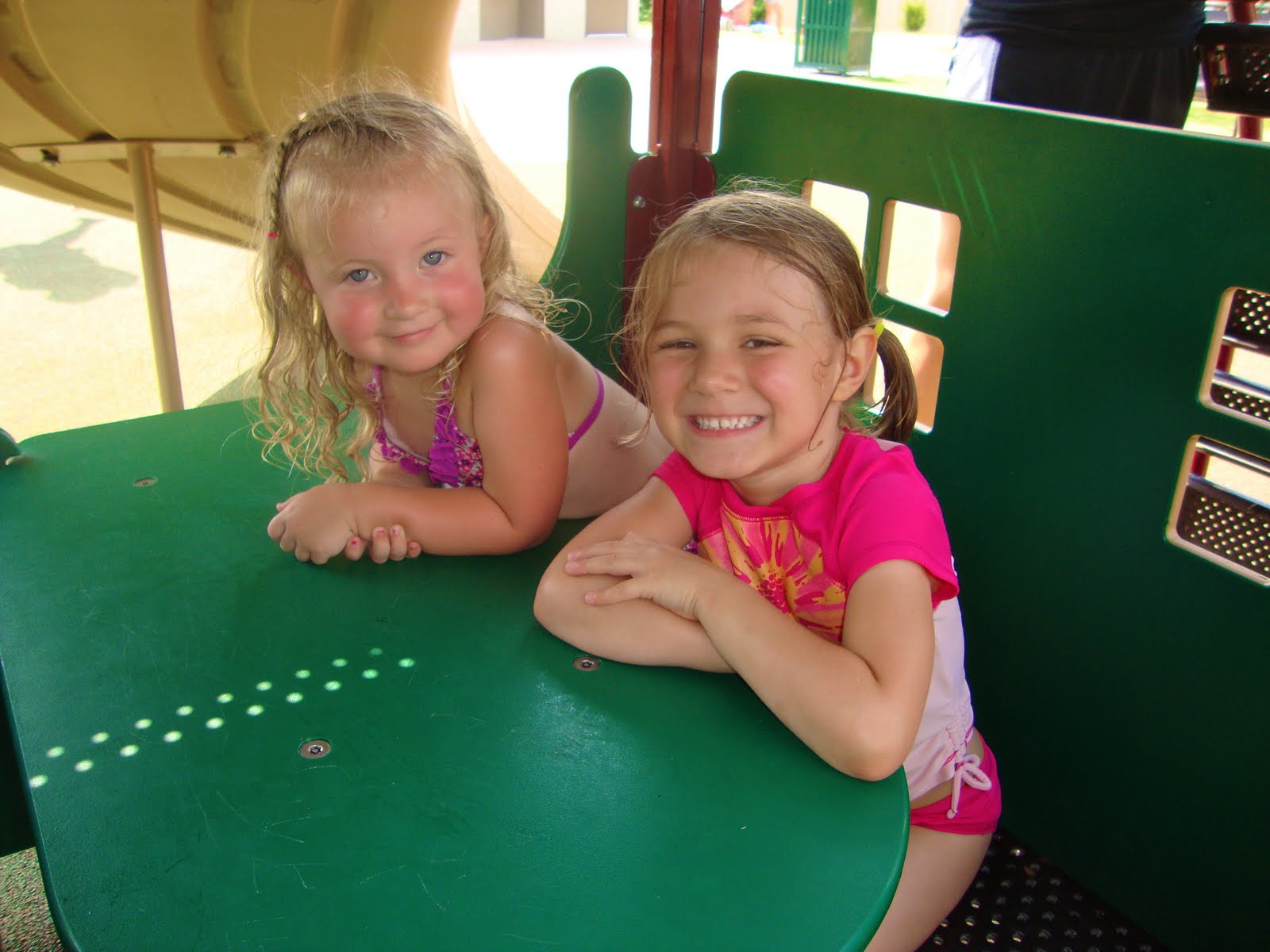 mom of 2 girly girlz: A Little Summer Fun