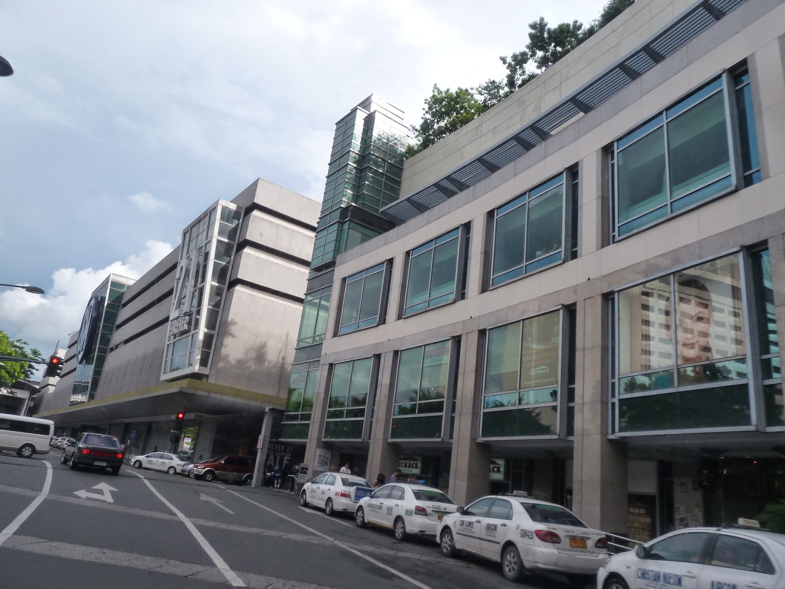 Kee Hua Chee Live!: DAY 3 IN MANILA----VISITING PALMS COUNTRY CLUB AT ...