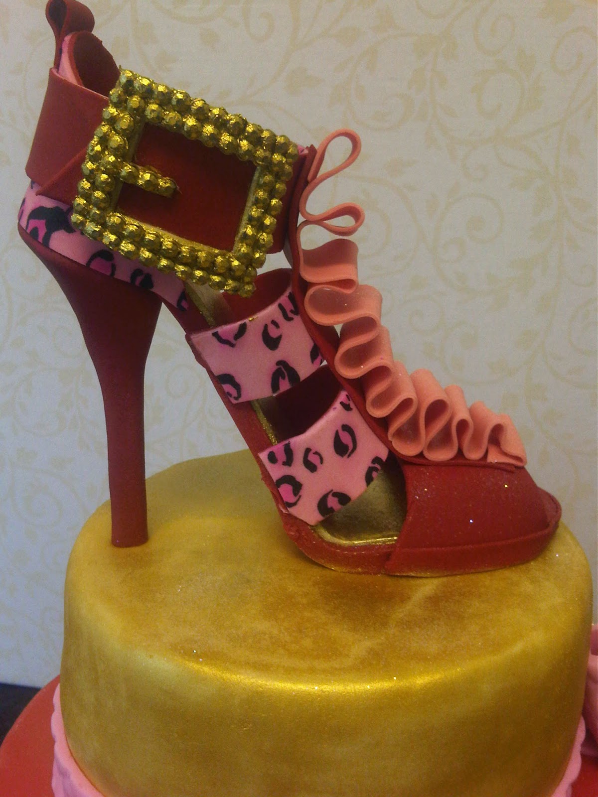 Welcome to Just Iced: 40th High heel shoe cake!