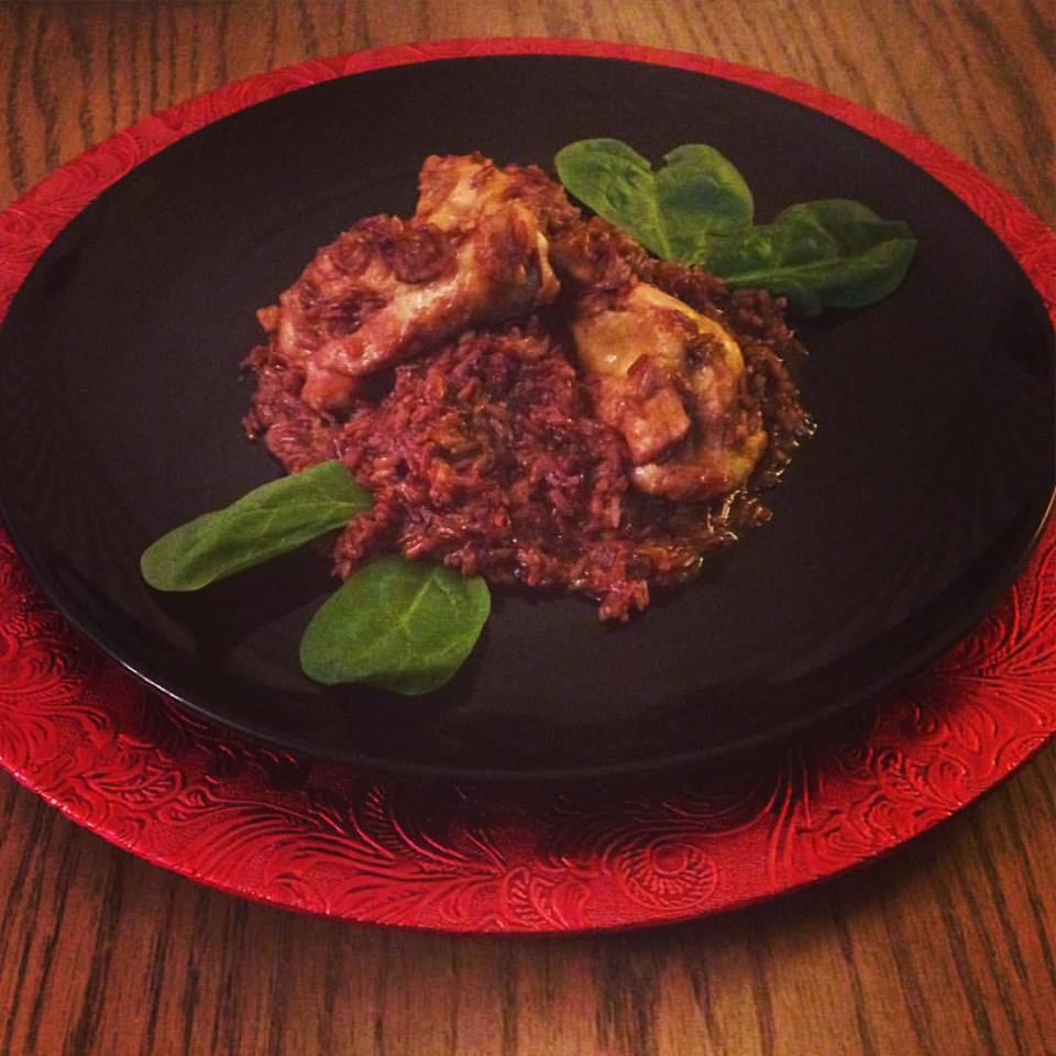 AL PUNTO DE IVÁN: ARROZ ROJO CON POLLO Y ESPINACAS