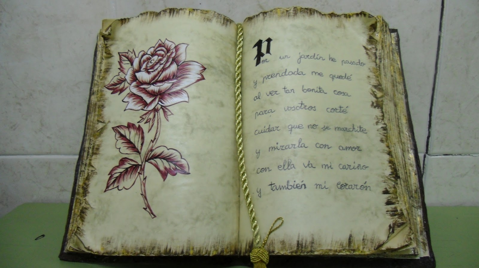 Artesanía en Viso del Marqués: LIBROS DECORADOS