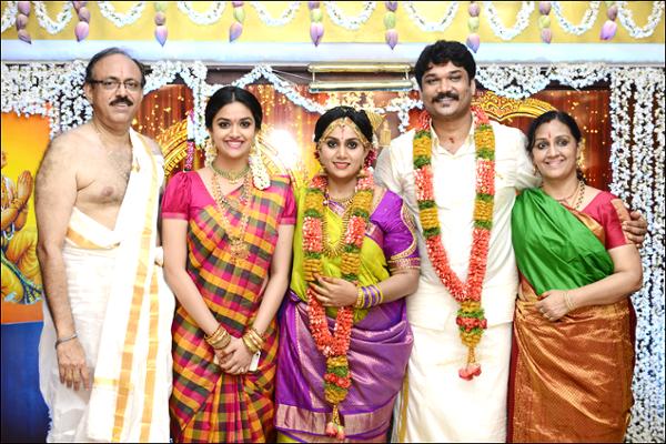 TAMIL CINEMA NEWS: Actress Menaka and Producer Suresh Kumar First ...