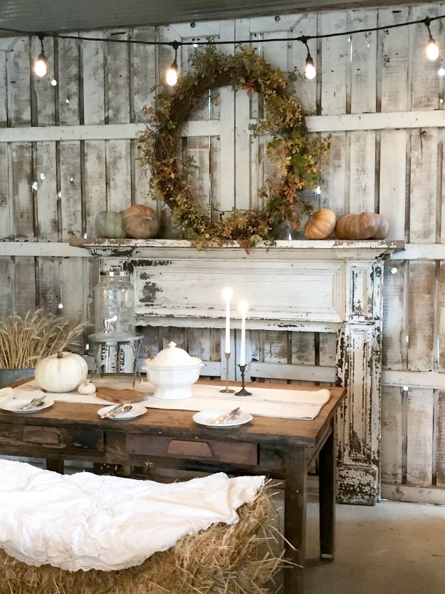 Little Farmstead: A Barn Thanksgiving Setting...